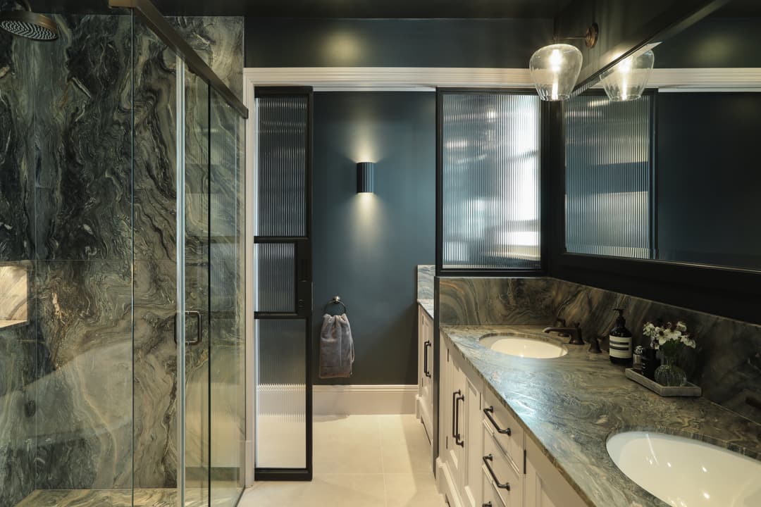 Shower Doors, Screens and Dressing Room Cabinets - ENVO